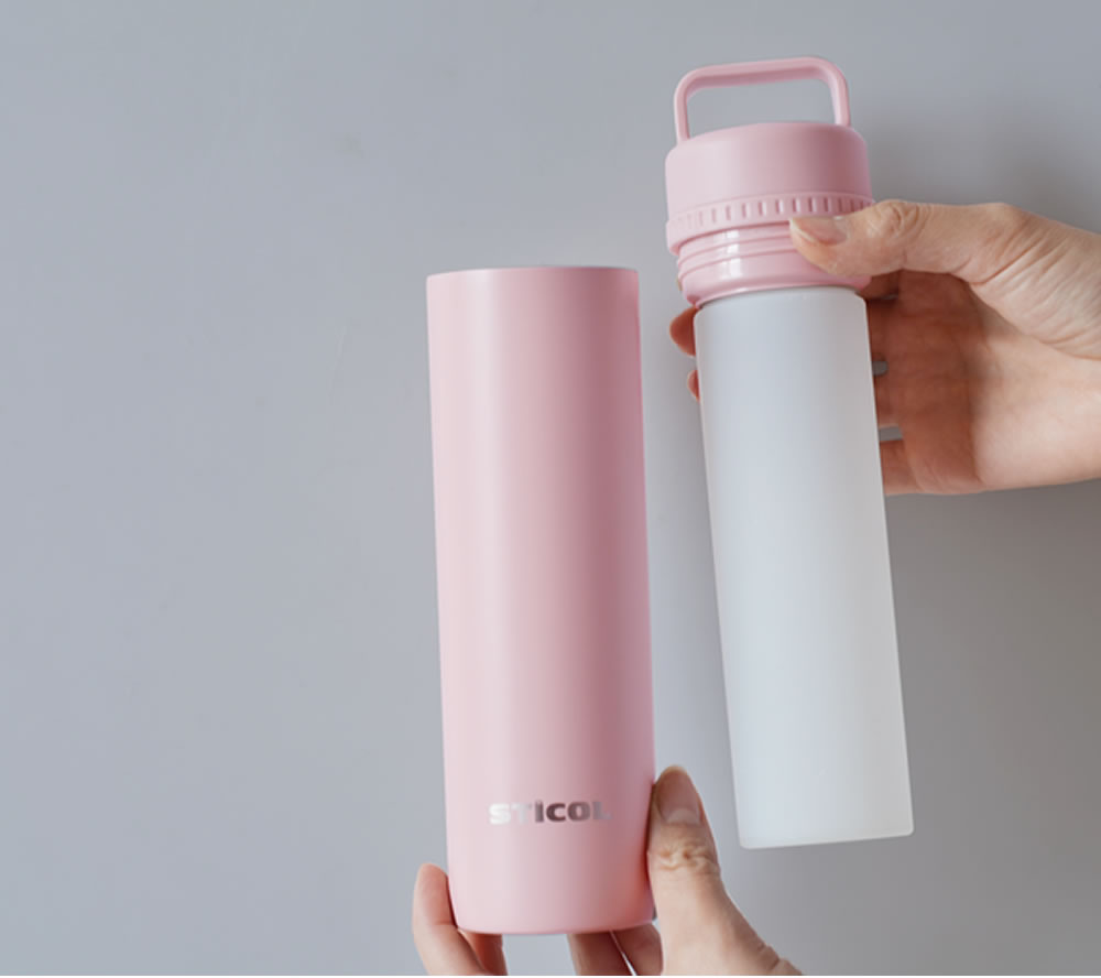 【2025年最新】熱中症対策グッズの新定番！持ち運べるスティック氷のう「STICOL」で暑さを乗り切ろう | – CUCINA